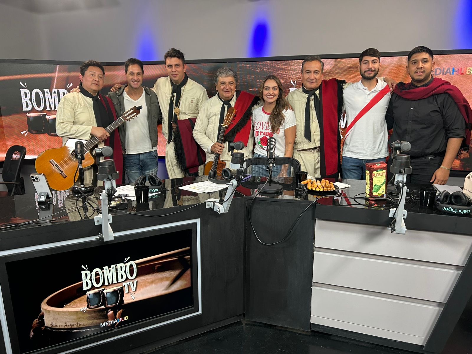 Los Fronterizos visitaron "Volverme loco" | Bombo TV